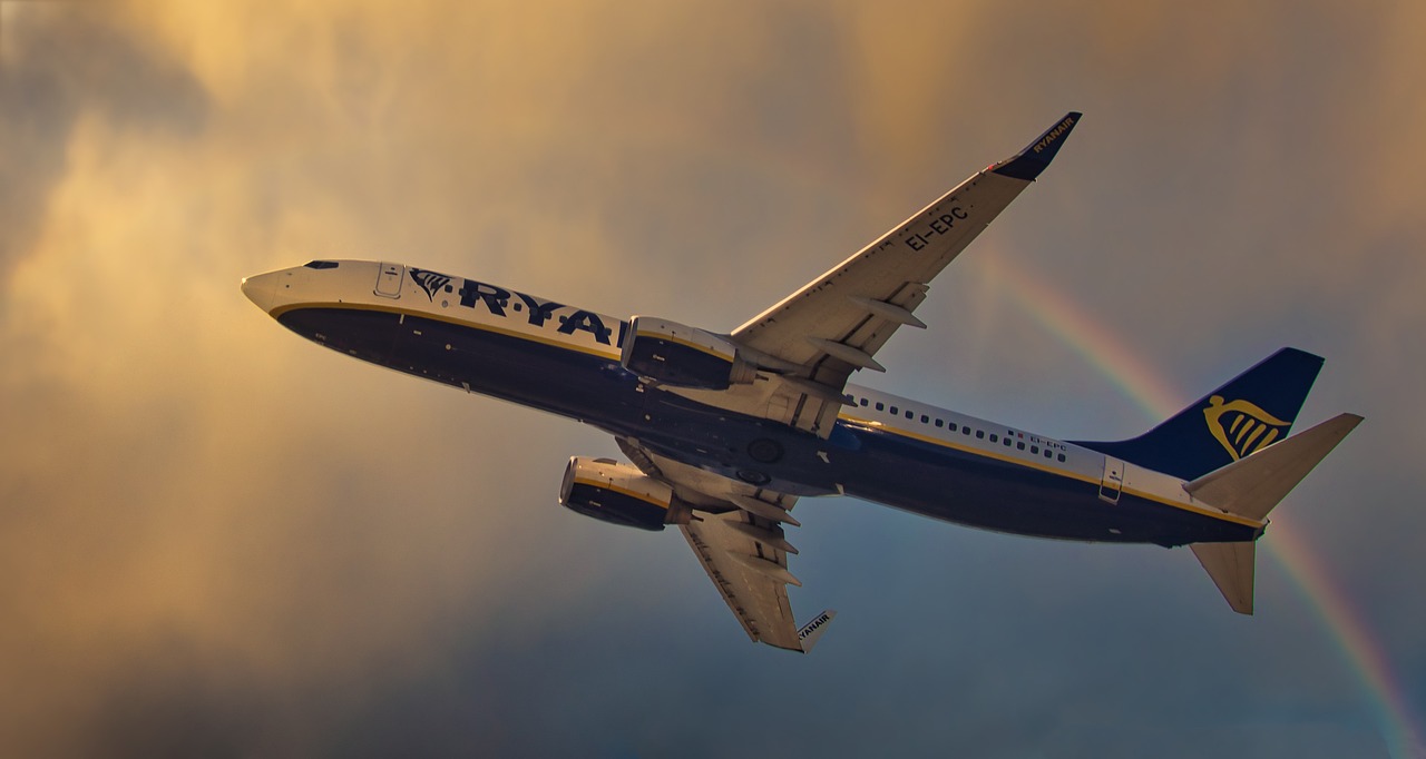 Assistenza Ryanair: numeri, chat, rimborsi EU‑261 e cosa fare per il ...